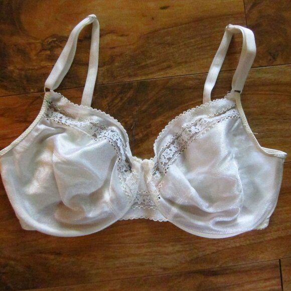 Lily of France | Intimates & Sleepwear | Vintage Lily Of France White ...